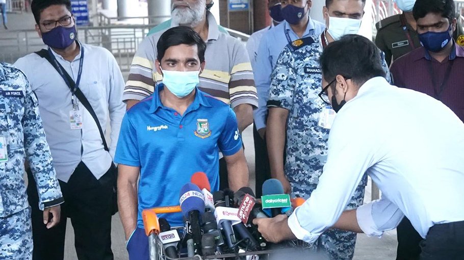 Mominul plays down captaincy pressure - Bangladesh Post