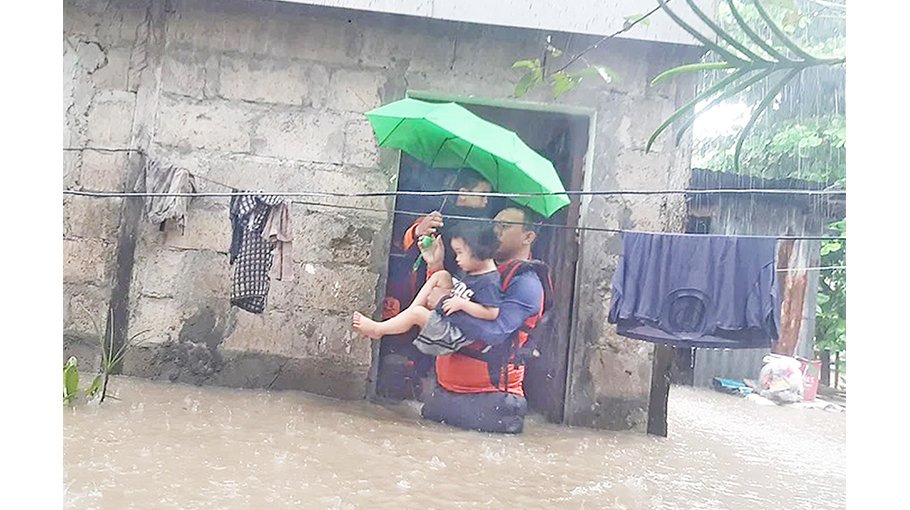 Philippines Floods Force Tens Of Thousands To Flee Homes Bangladesh Post
