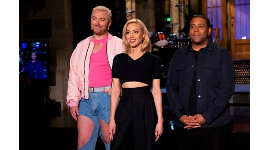 Aubrey makes ‘SNL’ debut - Bangladesh Post